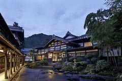 SnowJapan | The independent guide to skiing, snowboarding and ski ...