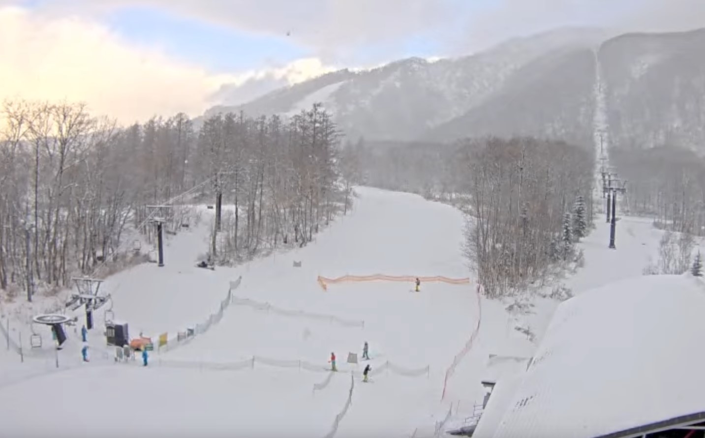 SnowJapan | The independent guide to skiing, snowboarding and ski ...