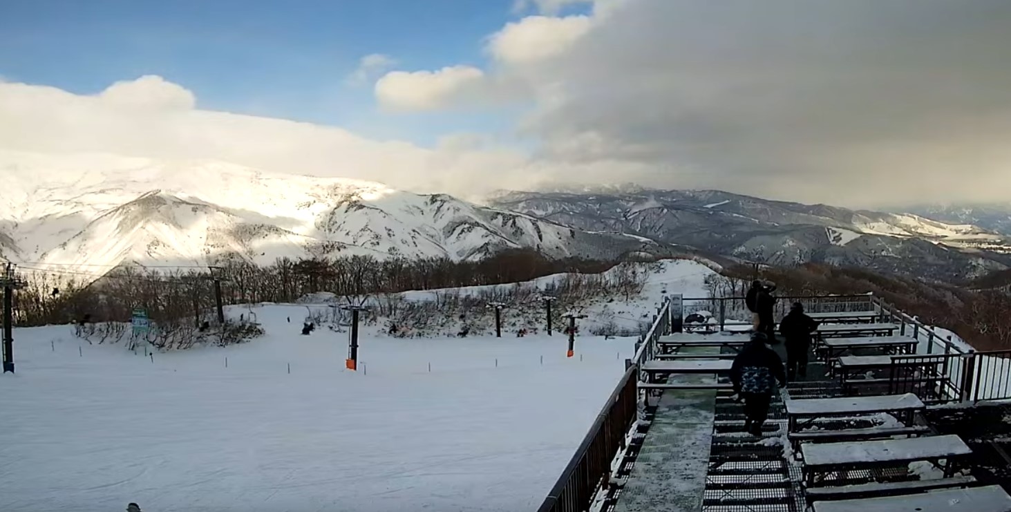 SnowJapan | The independent guide to skiing, snowboarding and ski ...