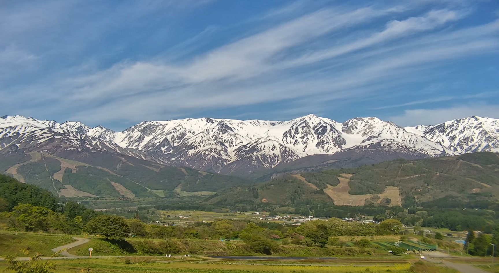 SnowJapan | The independent guide to skiing, snowboarding and ski ...