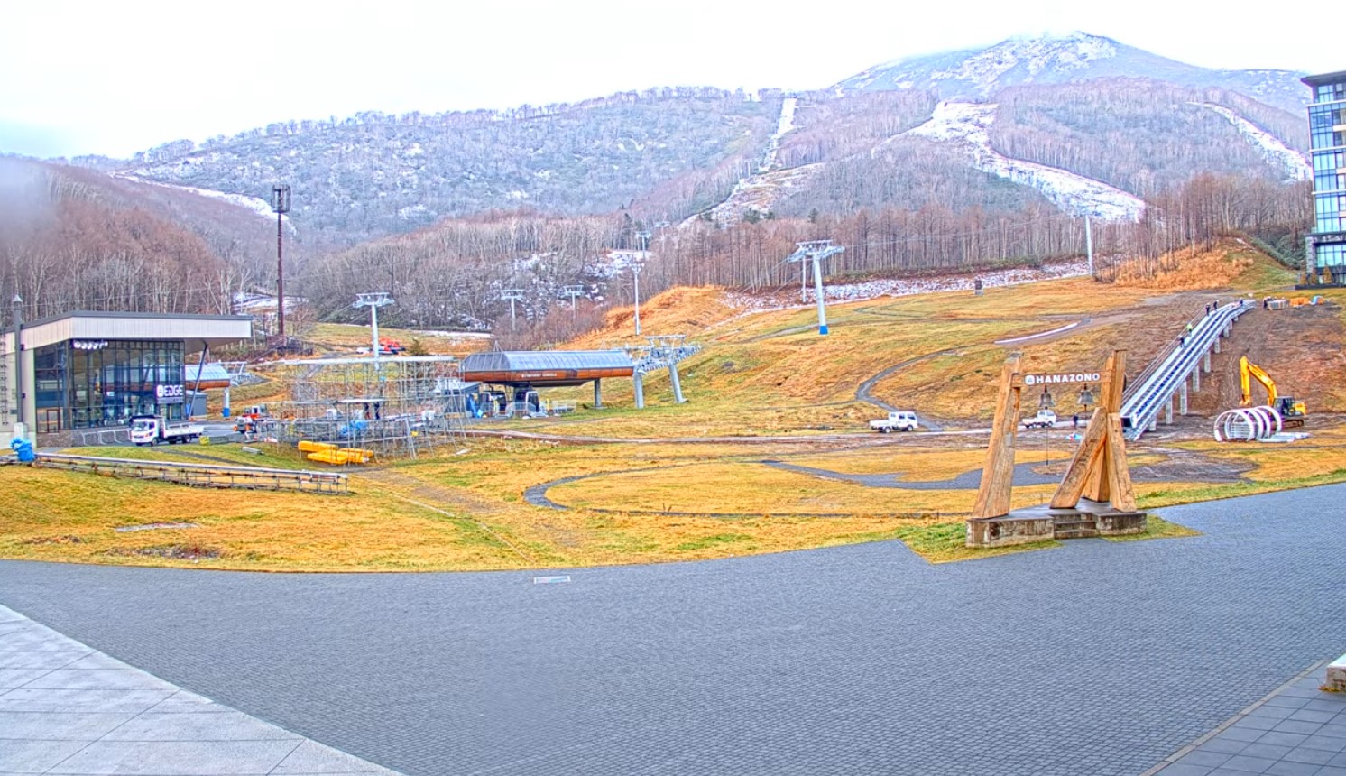 SnowJapan | The independent guide to skiing, snowboarding and ski ...