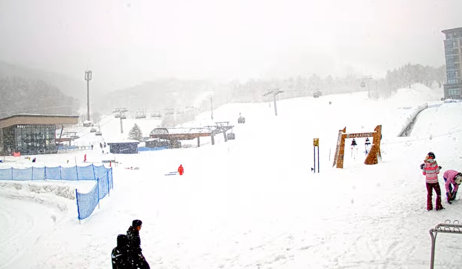 SnowJapan | The independent guide to skiing, snowboarding and ski ...