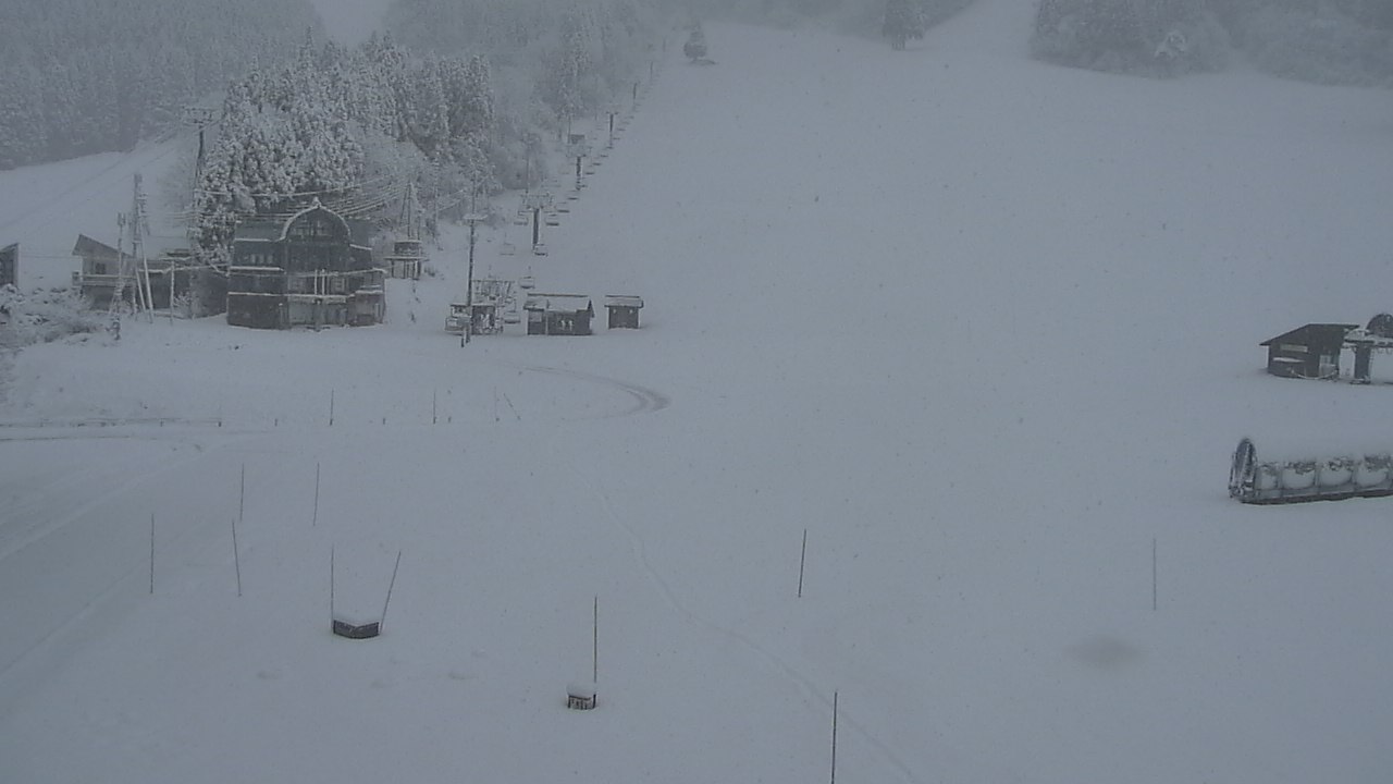 SnowJapan | The independent guide to skiing, snowboarding and ski ...